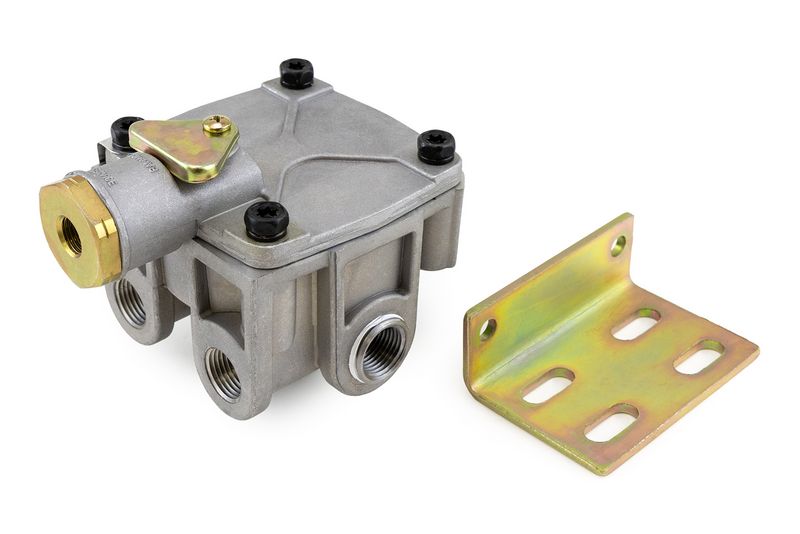 R-14H Horizontal Style Relay Valve, 1/2" Delivery, 1/2" Supply, 1/4 ...